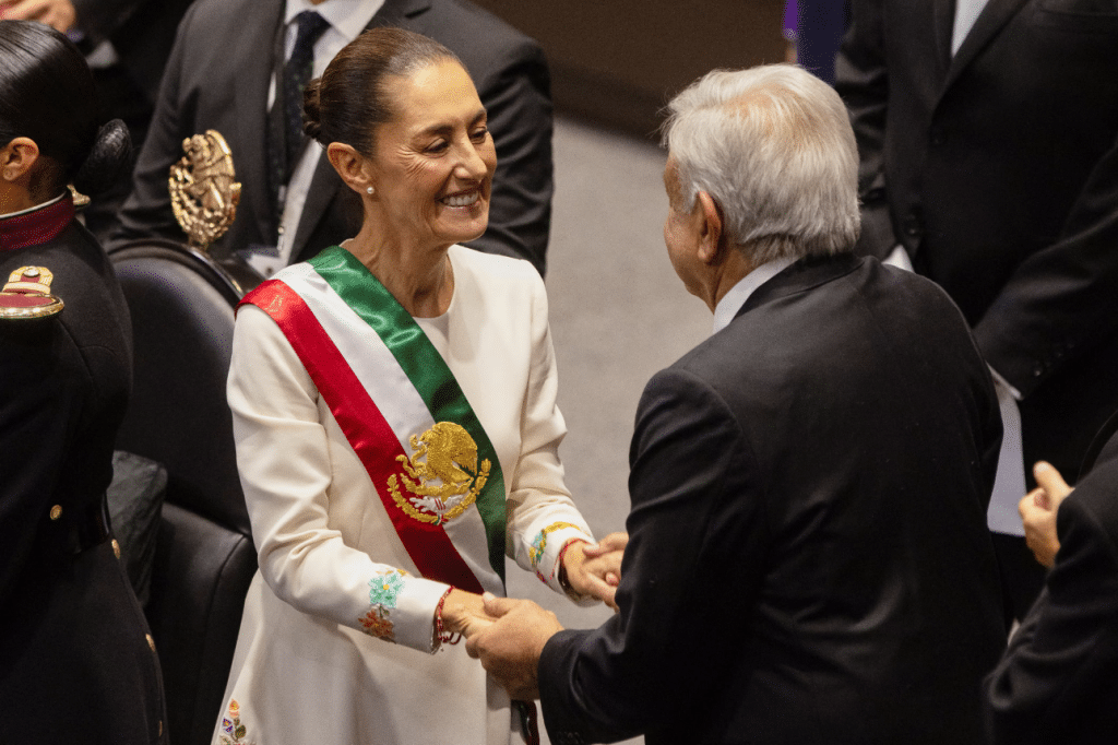 Claudia Sheinbaum, ¿como AMLO pero distinta?