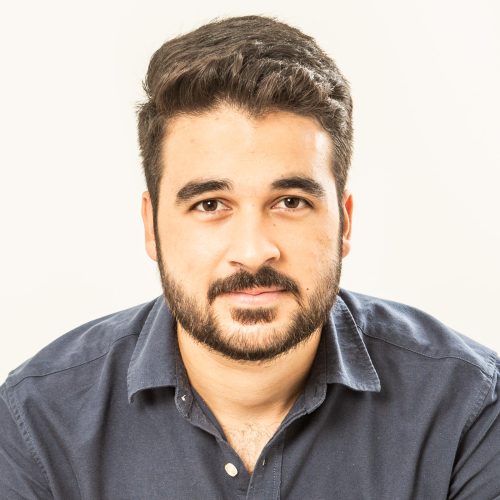 Adrián Z. Rivero, autor en Confidencial